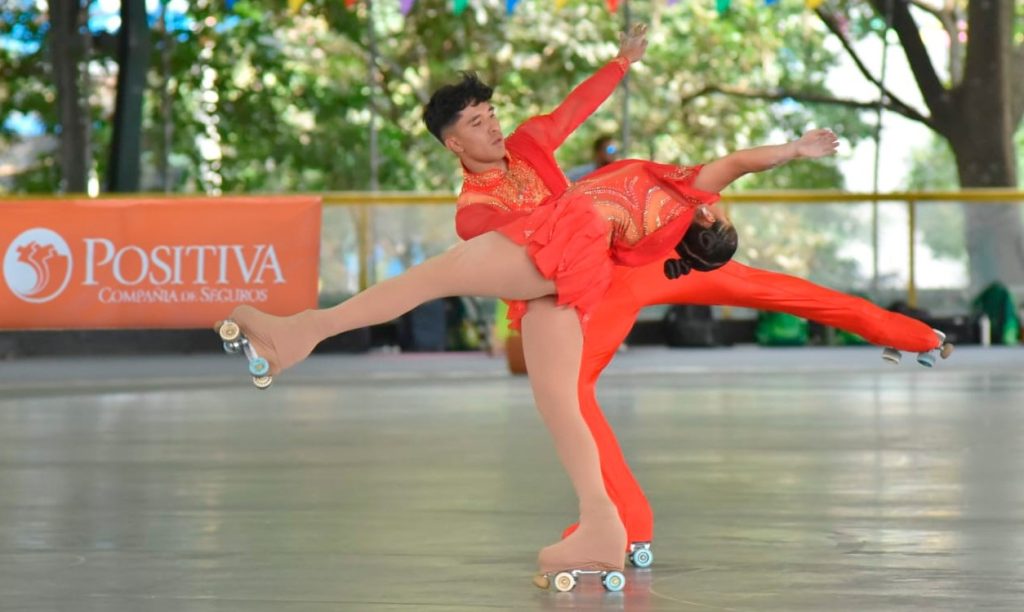 CAMPEONES MUNDIALES Y NACIONALES SE LUCIERON EN GRAND PRIX DE PATINAJE ARTÍSTICO | Federación ...